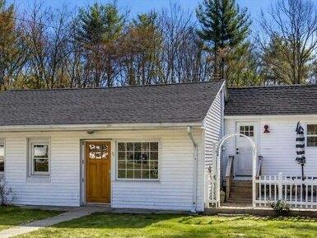 3 bedroom, Oxford MA 01540 103444504