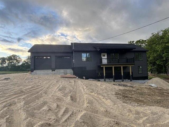 3 bedroom, Oxford ME 04270 103035564