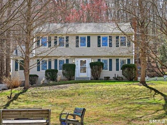 3 bedroom, Oxford CT 06478 102444544