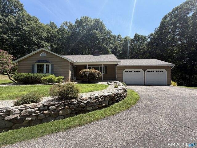 3 bedroom, Oxford CT 06478 105125350
