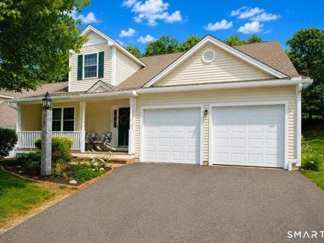 3 bedroom, Oxford CT 06478 105125635