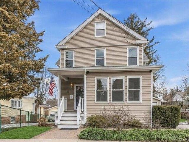 3 bedroom, Oyster Bay NY 11771 104904915