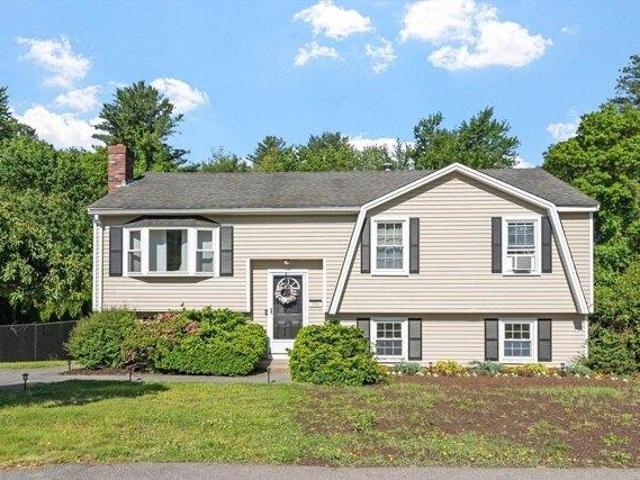 3 bedroom, Lowell MA 01854 LS103019673