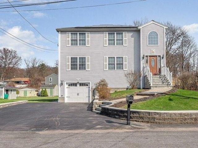 3 bedroom, Lowell MA 01854 103016252
