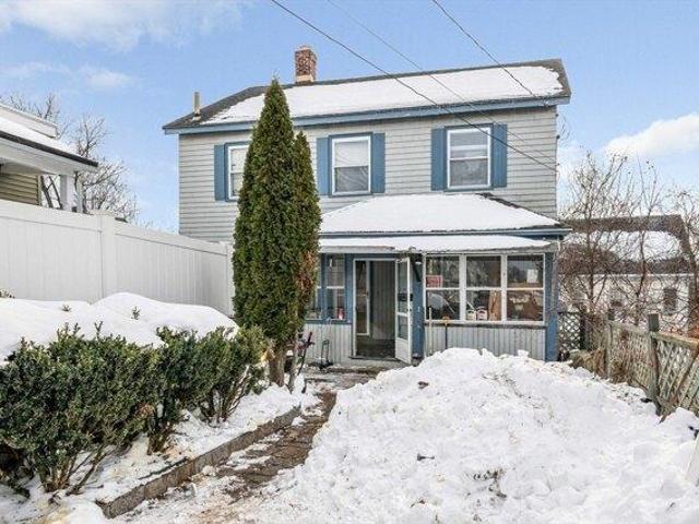 3 bedroom, Lowell MA 01850 LS102708590