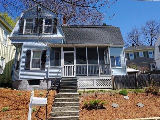 3 bedroom, Lowell MA 01850 102592226