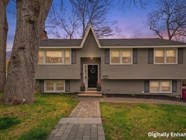 3 bedroom, Lowell MA 01850 102801531
