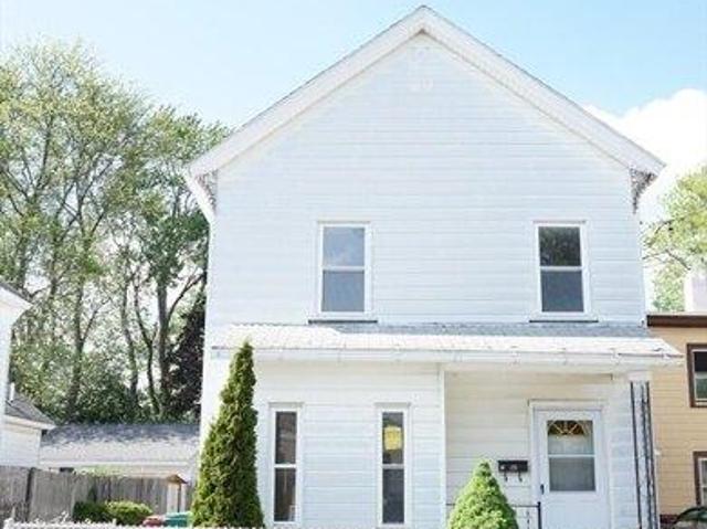 3 bedroom, Lowell MA 01850 103809214