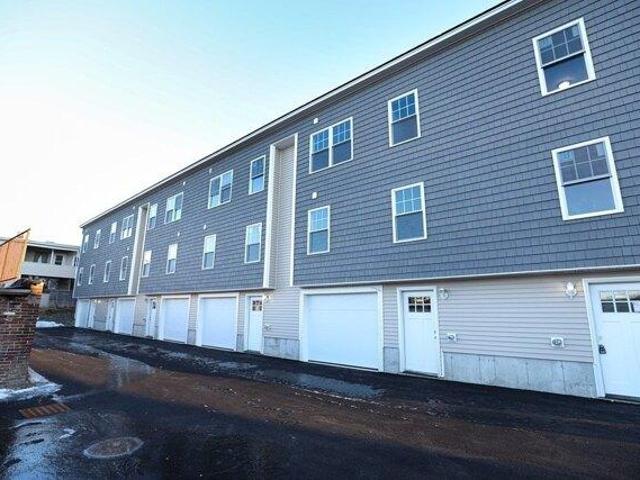 3 bedroom, Lowell MA 01851 103069844