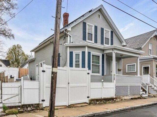 3 bedroom, Lowell MA 01851 103101143