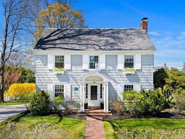 3 bedroom, Lowell MA 01852 LS102775624