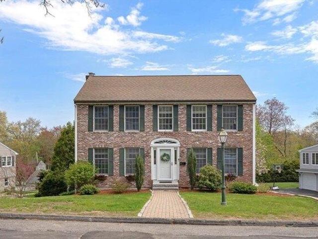 3 bedroom, Lowell MA 01852 102447300