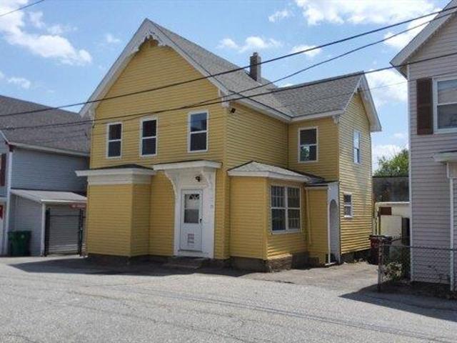 3 bedroom, Lowell MA 01852 102668945