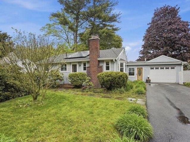 3 bedroom, Lowell MA 01852 102960435
