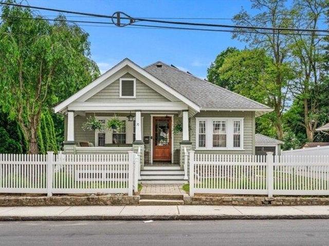 3 bedroom, Lowell MA 01852 104332283