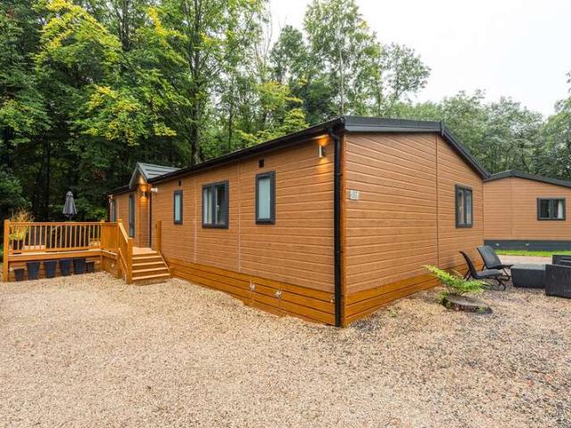 3 Bedroom Lodge Character Property