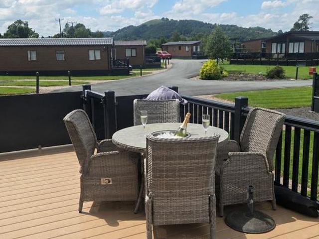 3 bedroom lodge for sale