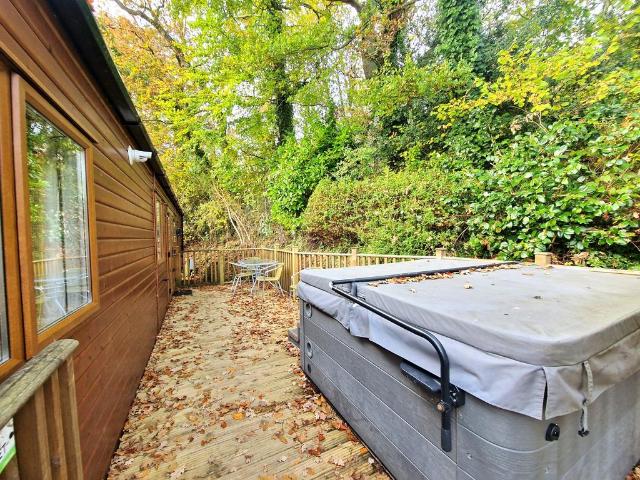 3 bedroom lodge for sale