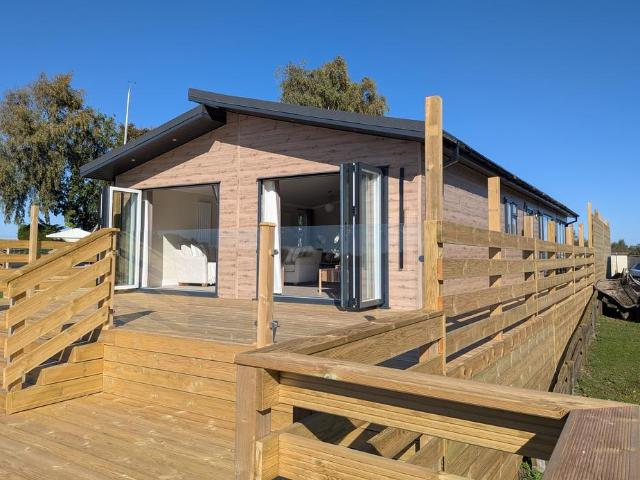 3 bedroom lodge for sale
