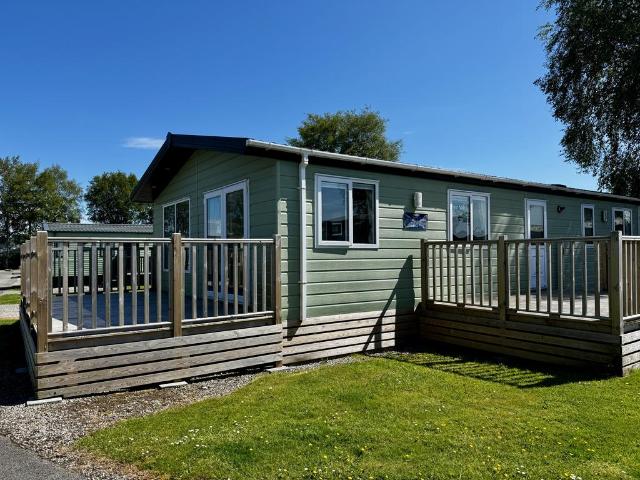 3 bedroom lodge for sale