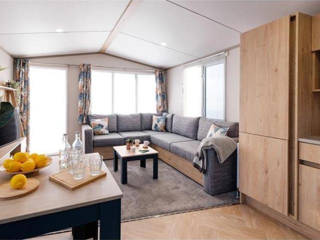 3 bedroom lodge for sale