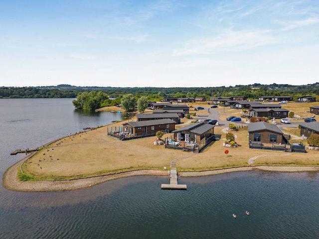 3 bedroom lodge for sale