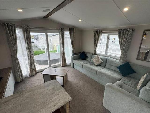 3 bedroom lodge for sale
