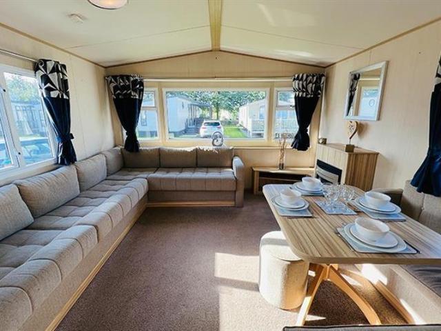3 bedroom lodge for sale