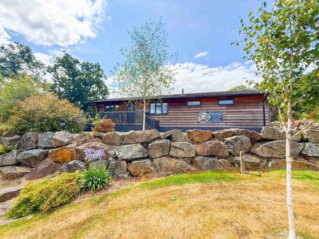 3 bedroom lodge for sale