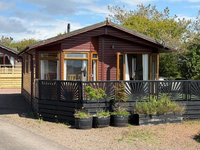 3 bedroom lodge for sale