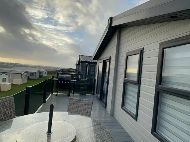 3 bedroom lodge for sale