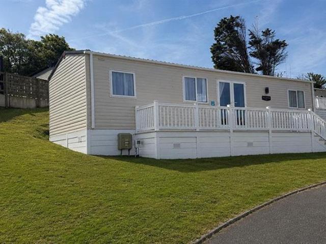 3 bedroom lodge for sale