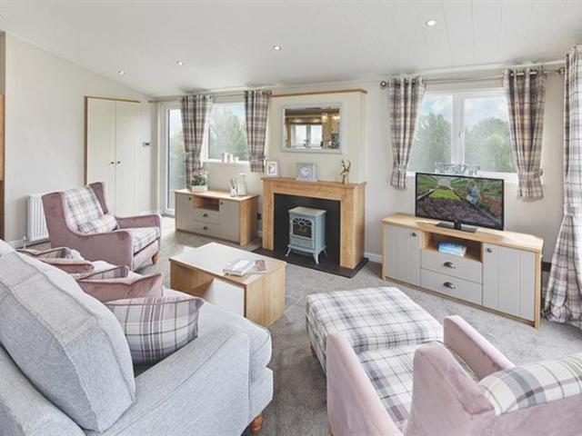 3 bedroom lodge for sale