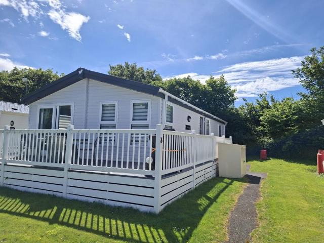 3 bedroom lodge for sale