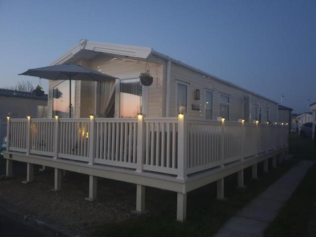 3 bedroom lodge for sale