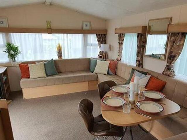 3 Bedroom Lodge For Sale In 16 Havant Rd, Hayling Island