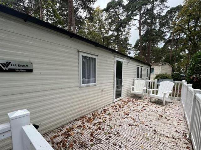 3 Bedroom Lodge For Sale In Godshill