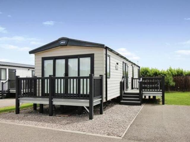 3 Bedroom Lodge For Sale In Ingoldmells