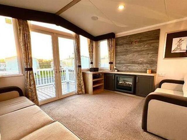 3 Bedroom Lodge For Sale In Sleaford Road, Tattershall