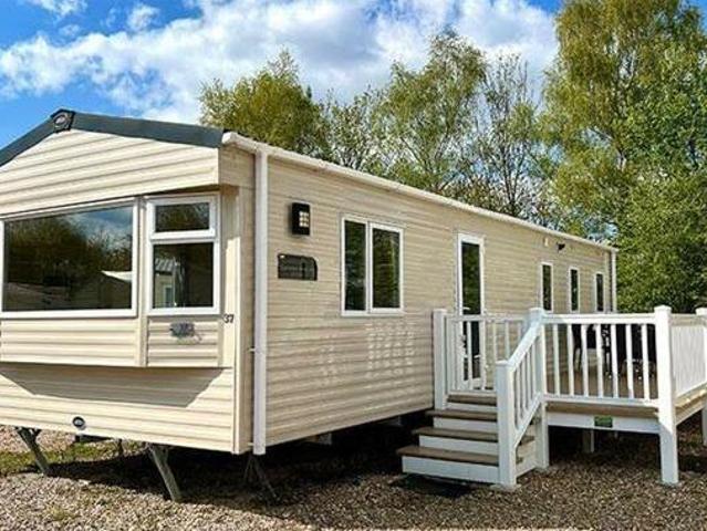 3 Bedroom Lodge For Sale In Sleaford Road, Tattershall