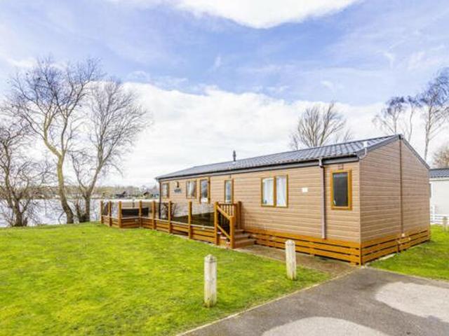 3 Bedroom Lodge For Sale In Tattershall Lakes