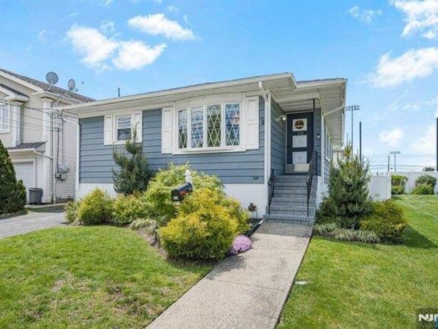3 bedroom, Lodi NJ 07644 102529345