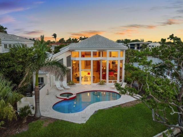 3 bedroom, Longboat Key FL 34228 LS102395138
