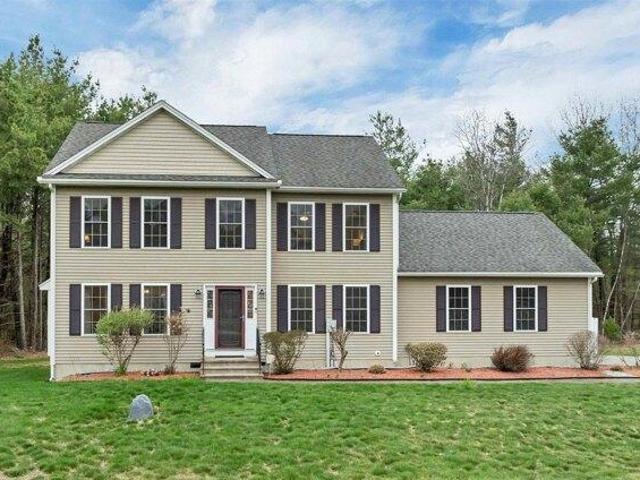 3 bedroom, Londonderry NH 03053 103035850