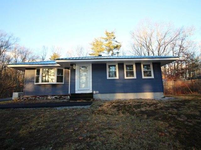 3 bedroom, Londonderry NH 03053 88726580