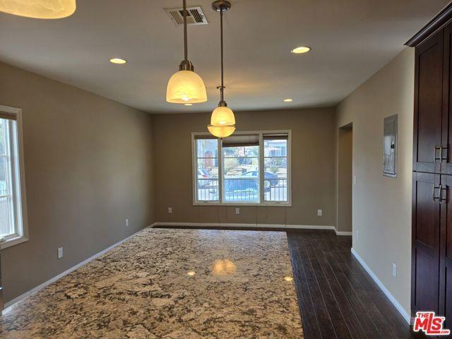 3 bedroom, Los Angeles CA 90034 87717096