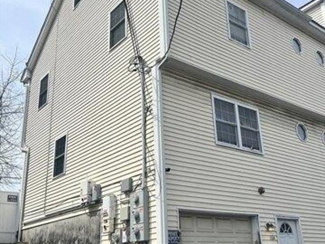 3 bedroom, Lawrence MA 01841 LS102801594