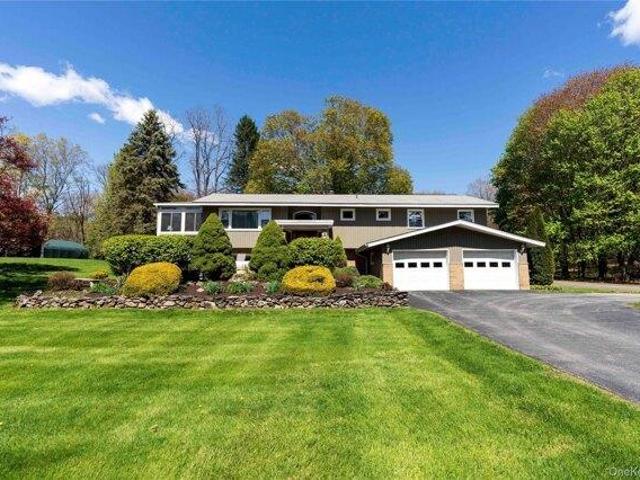 3 bedroom, Lagrangeville NY 12540 103603280