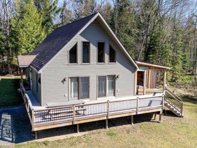 3 bedroom, Lake Pleasant NY 12108 103626969