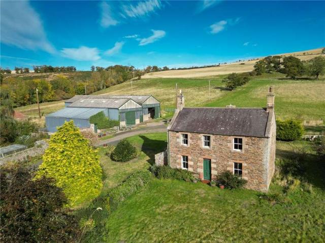 3 Bedroom Land Commercial